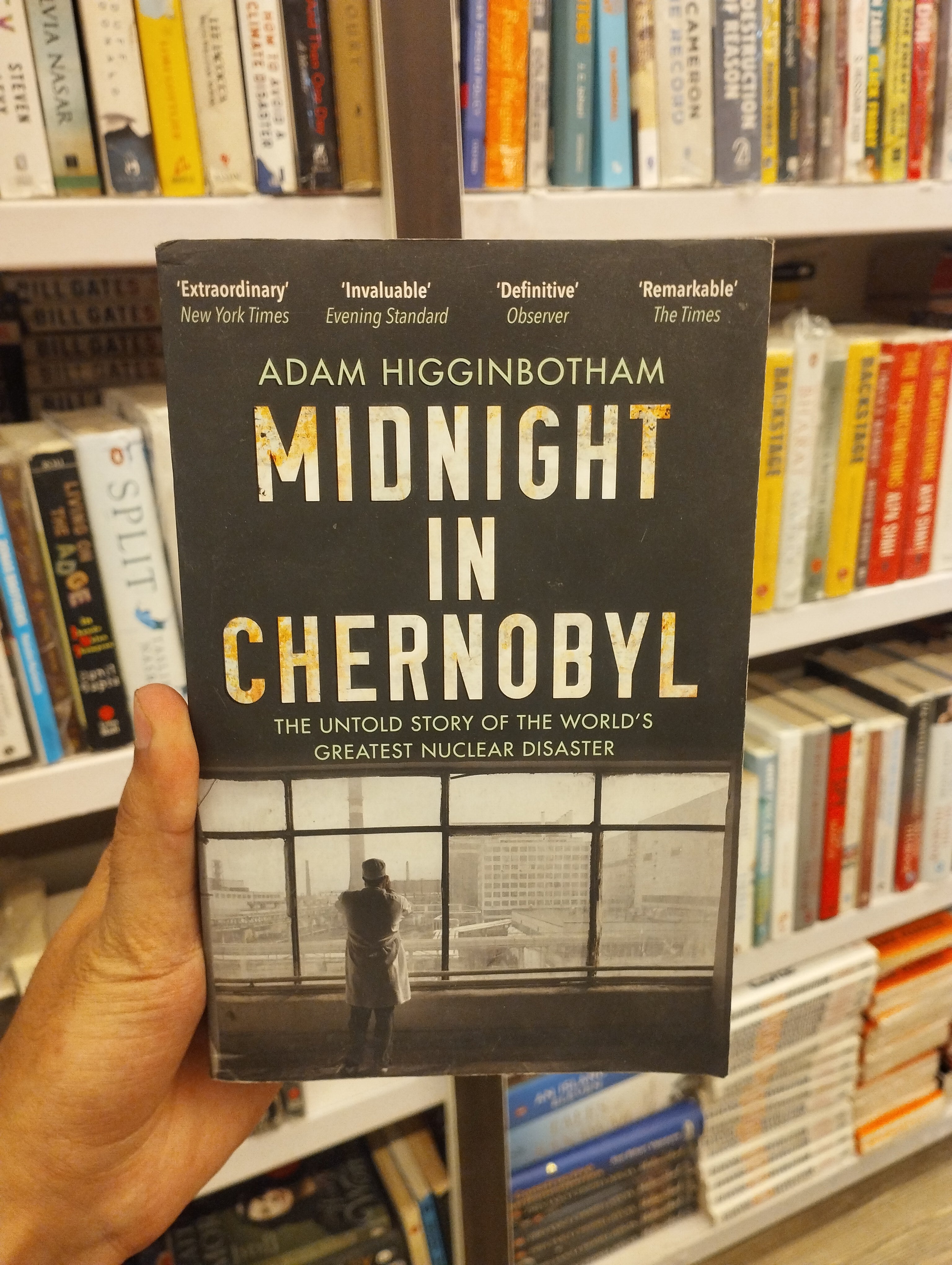 Midnight in Chernobyl adam higginbotham (grade-B) – NEW BOOK WORLD